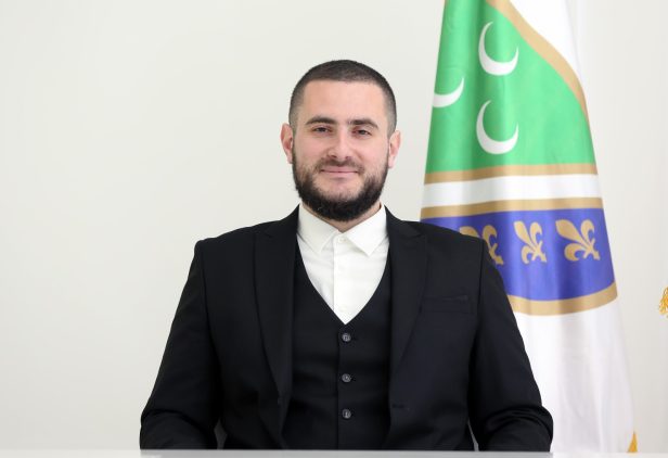 Čestitka ministra Usame Zukorlića povodom Dana Bošnjaka - Naslovi.net