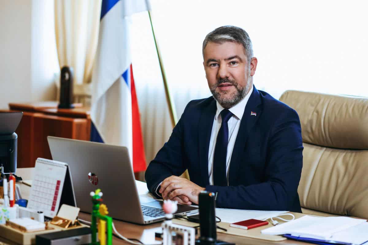 Ko je ministar Alen Šeranić koji je oduševio javnost u vrijeme borbe ...