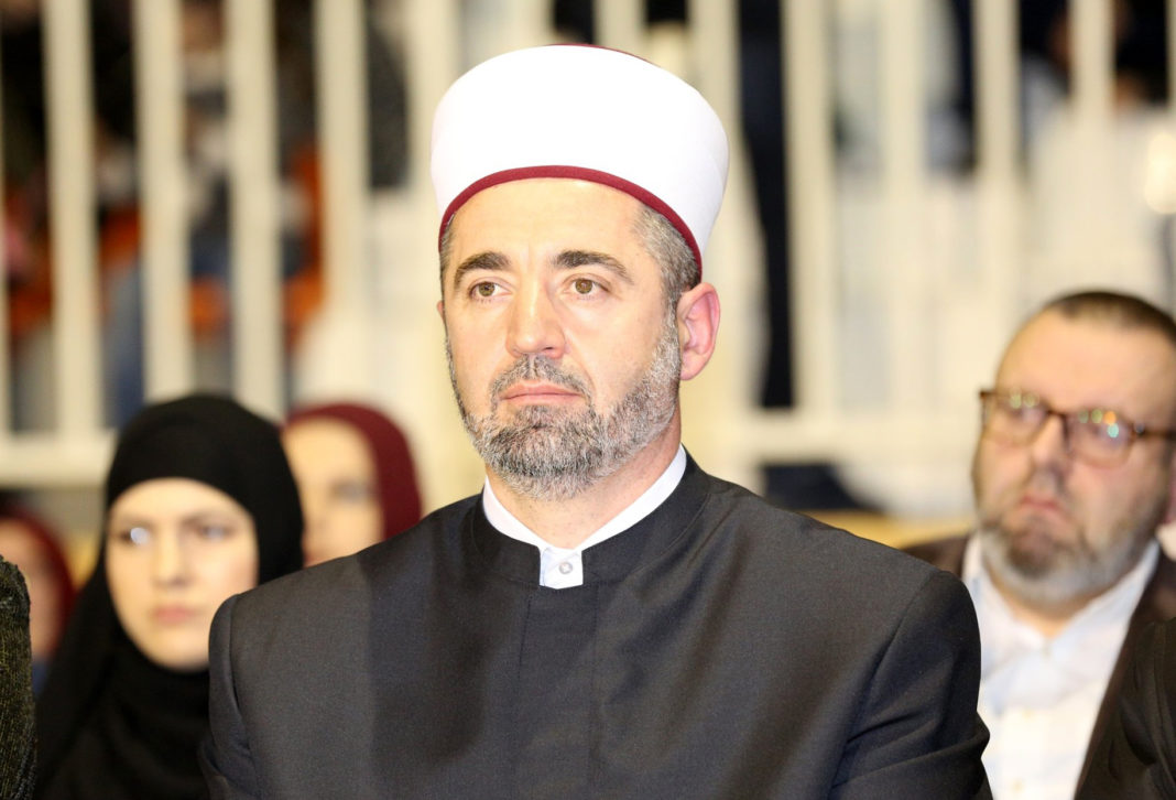 Dr. Plojović - Krivotvorili su mi navode iz autorskog teksta - Žele me ...