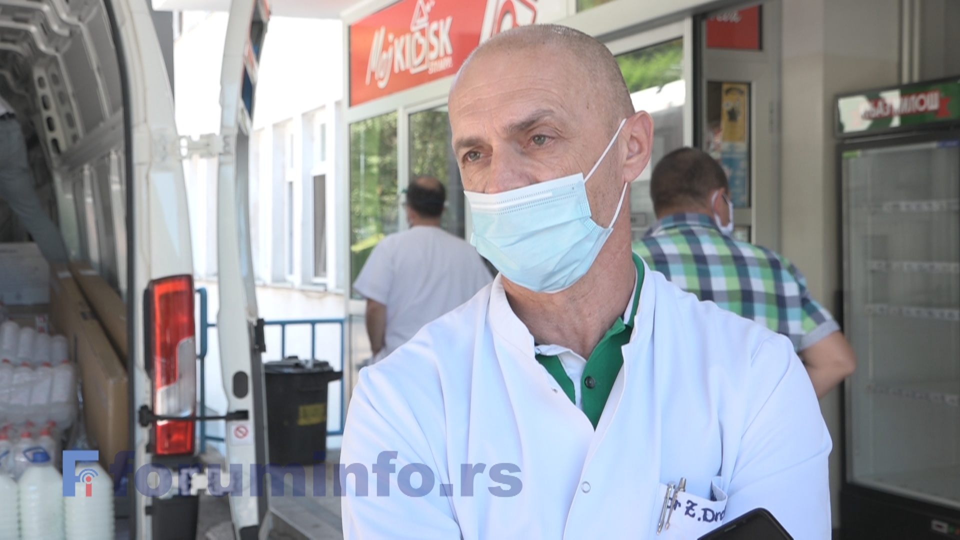 Dr Zoran Drobnjak: Držite distancu i nosite maske